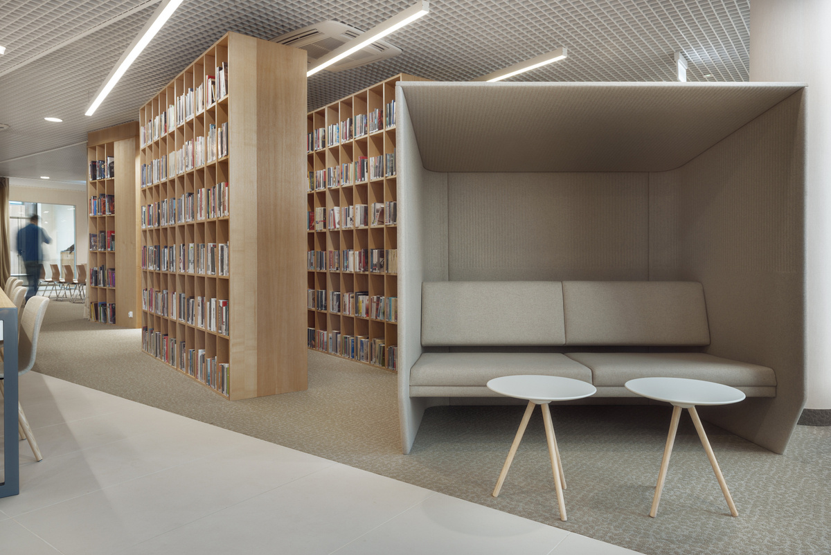 BuzziHub - Education Snapshots