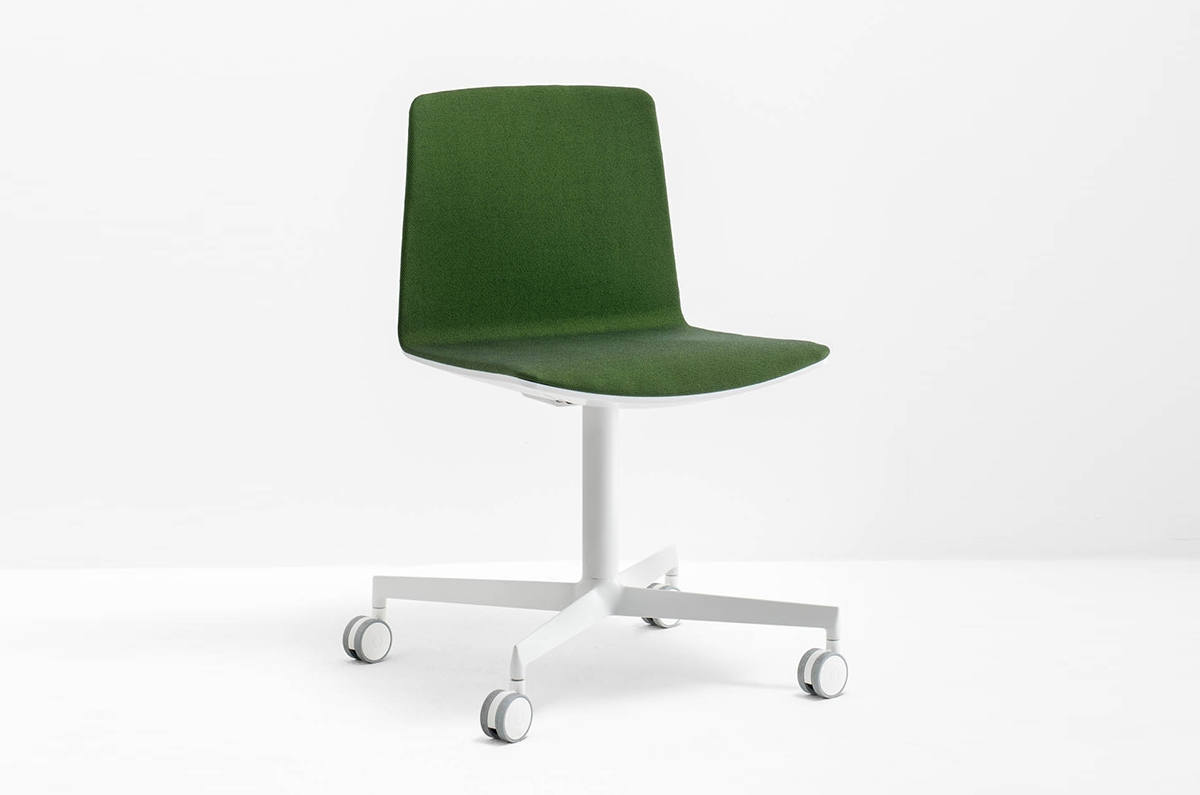 Noa Chair - Education Snapshots