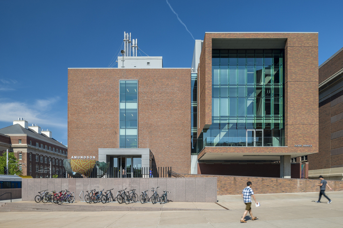 Amundson Hall at University of Minnesota - Education Snapshots