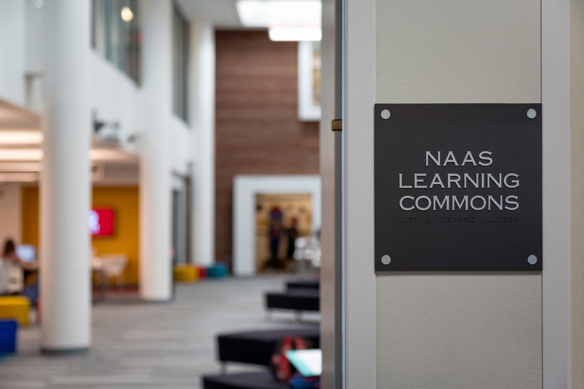 The Roeper School Learning Commons - Education Snapshots