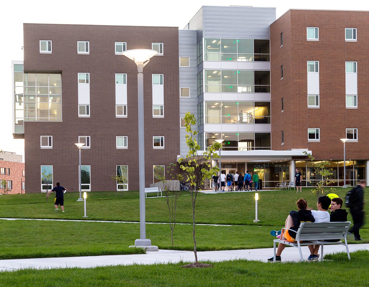 Oakland University - Oak View Hall - Education Snapshots