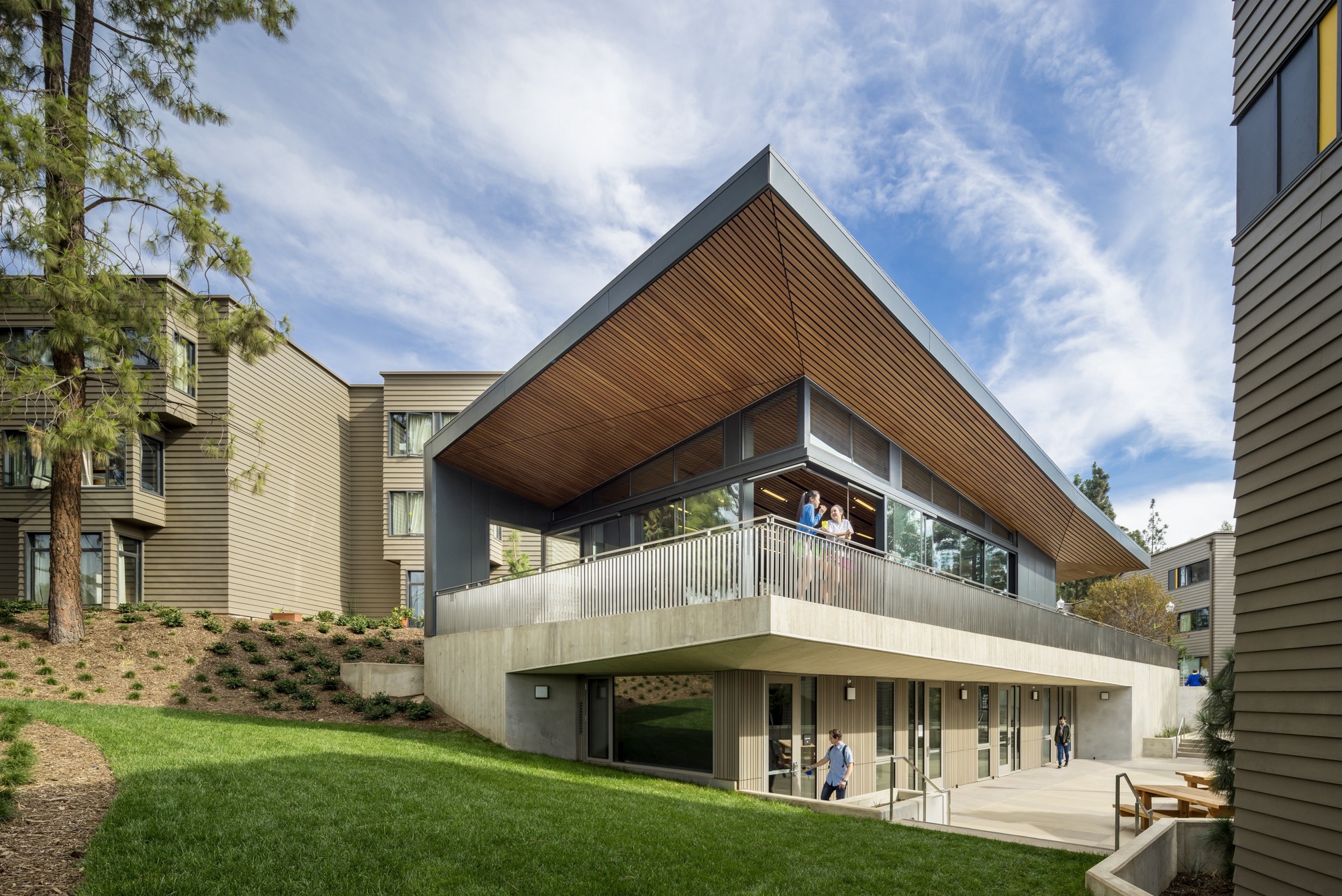 UCLA - Hitch Student Residences - Education Snapshots