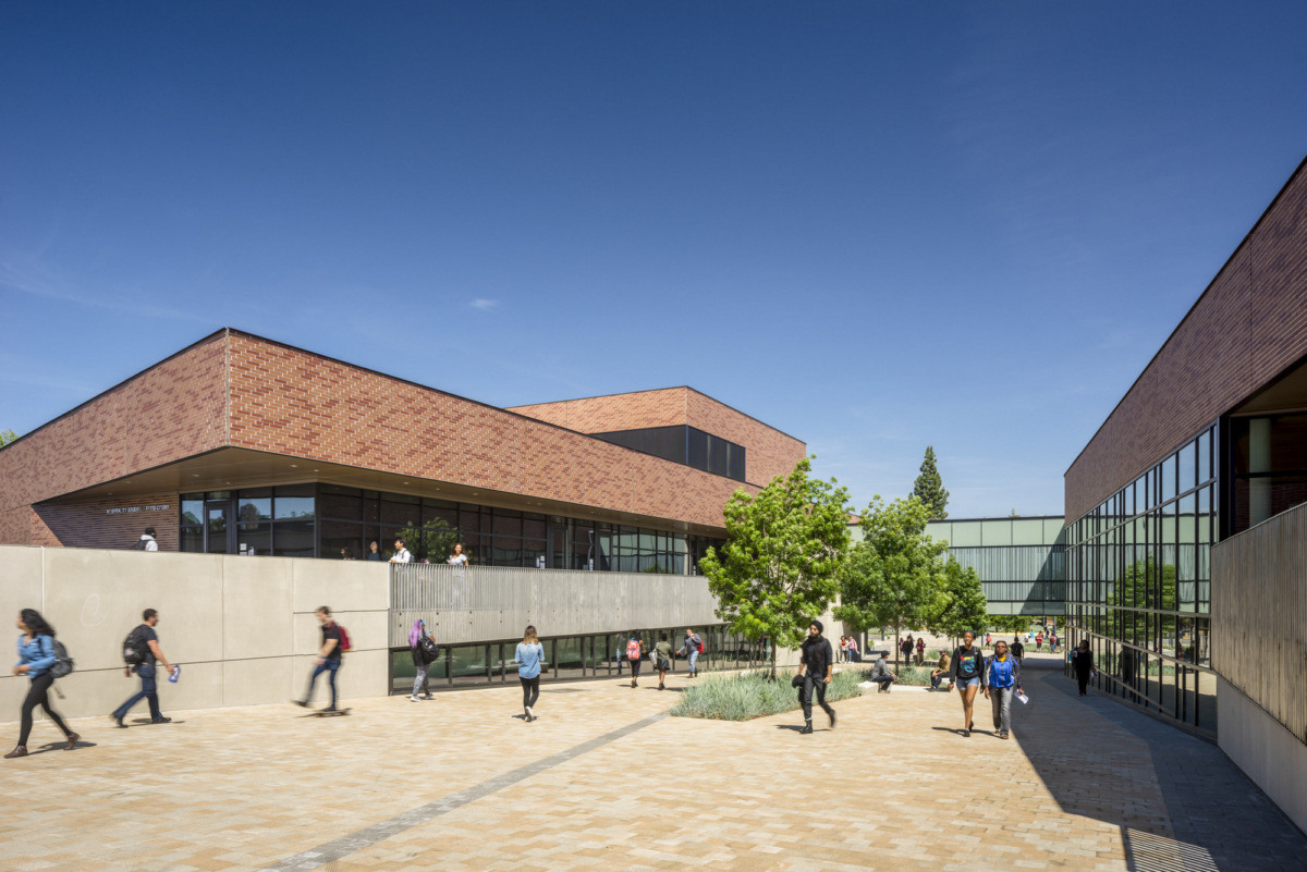 Diablo Valley College - Commons Project - Education Snapshots