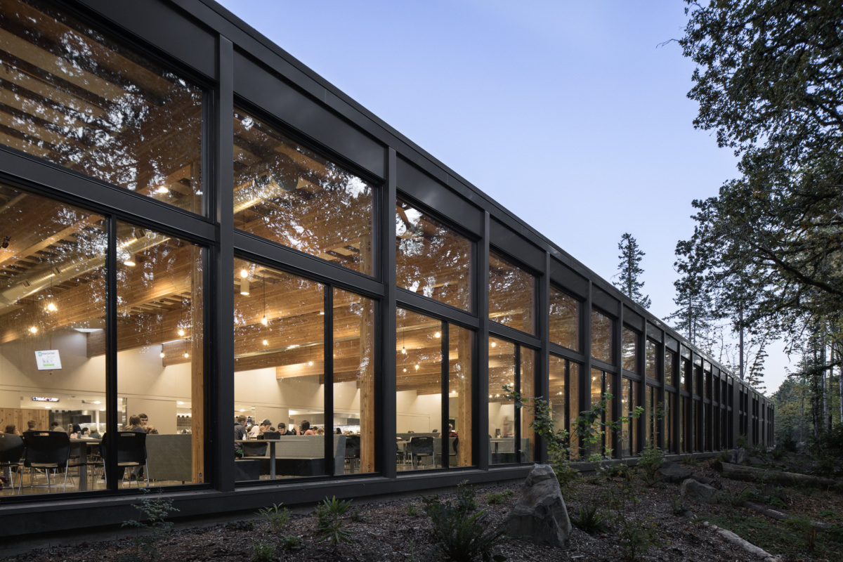 George Fox University - Canyon Commons Dining Hall - Education Snapshots