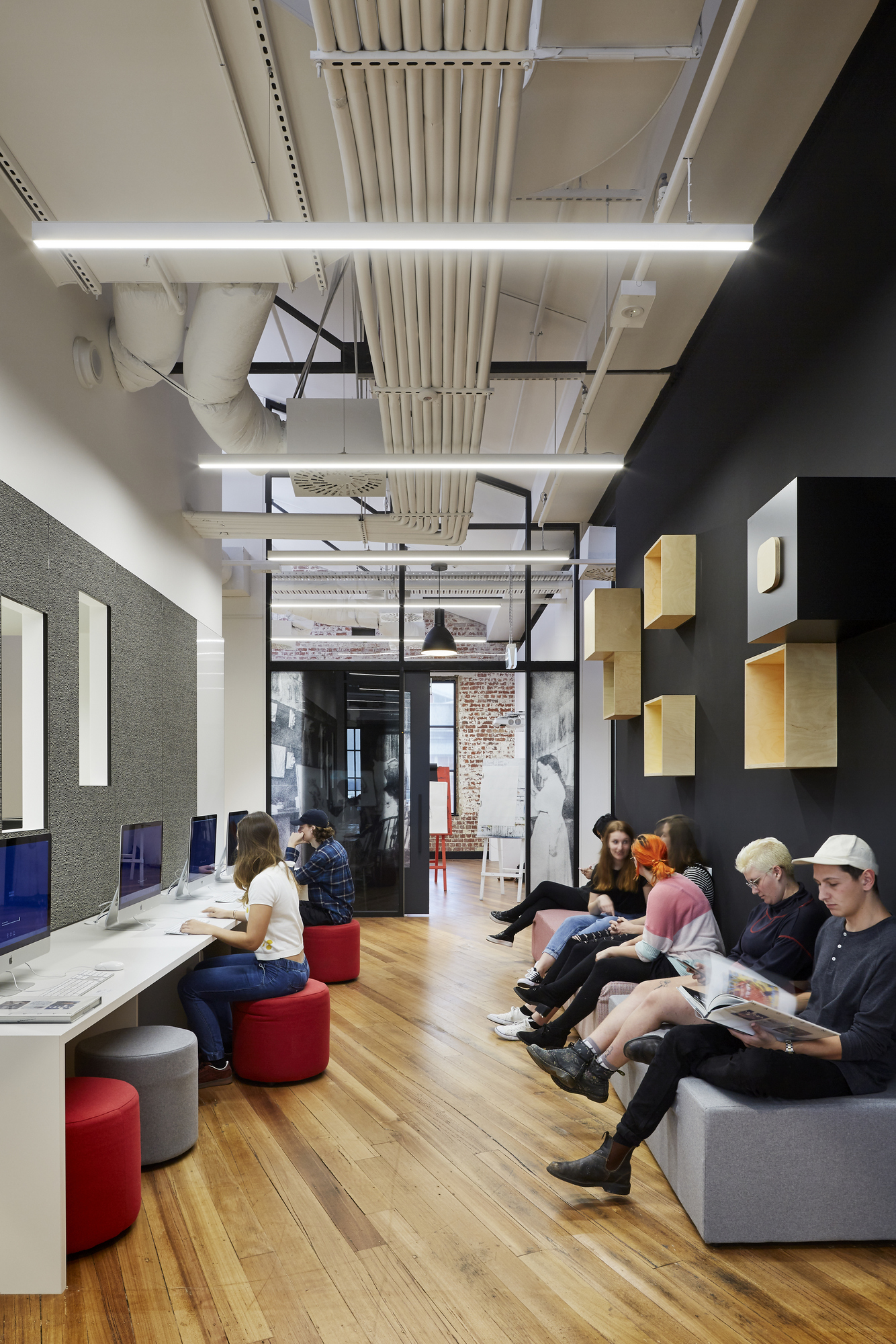 LCI Melbourne - Education Snapshots