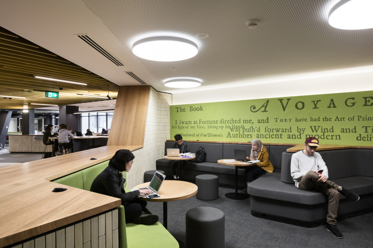 Monash University Clayton Campus - Sir Louis Matheson Library ...