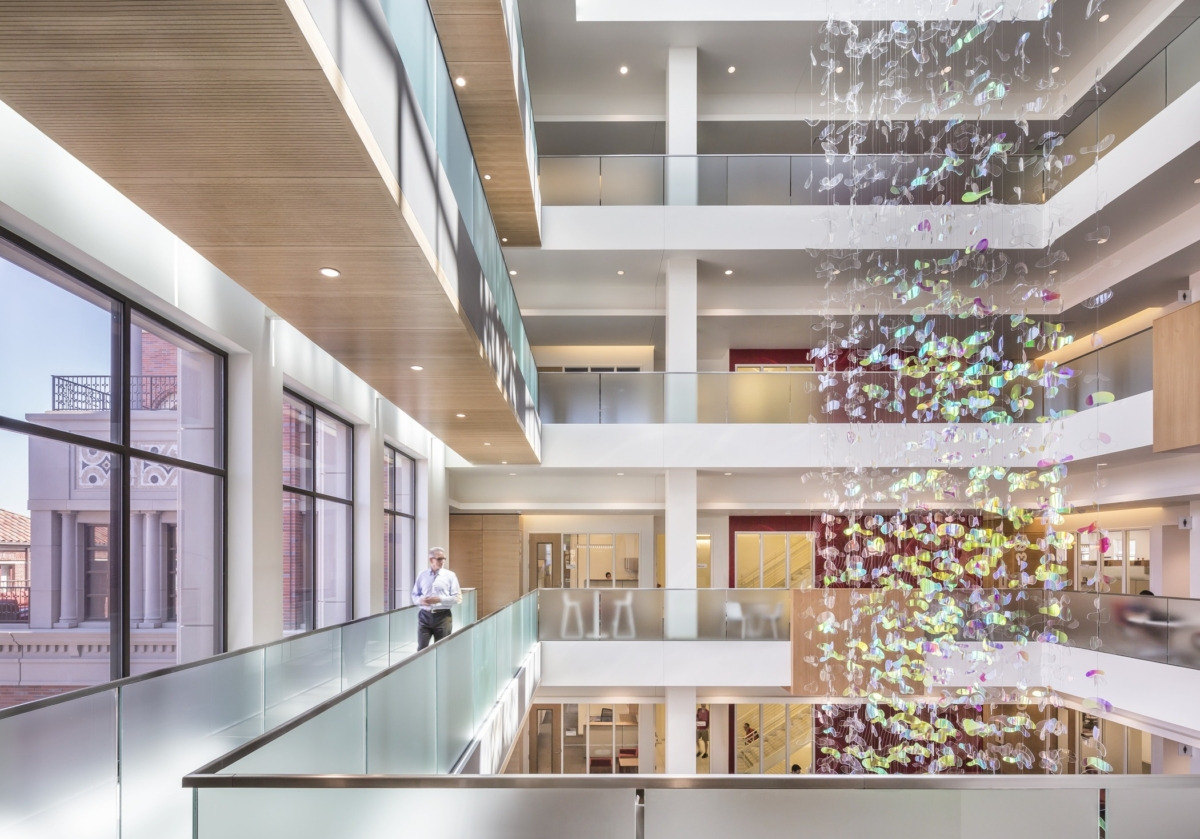 University of Southern California - Dr. Verna and Peter Dauterive Hall - Education Snapshots