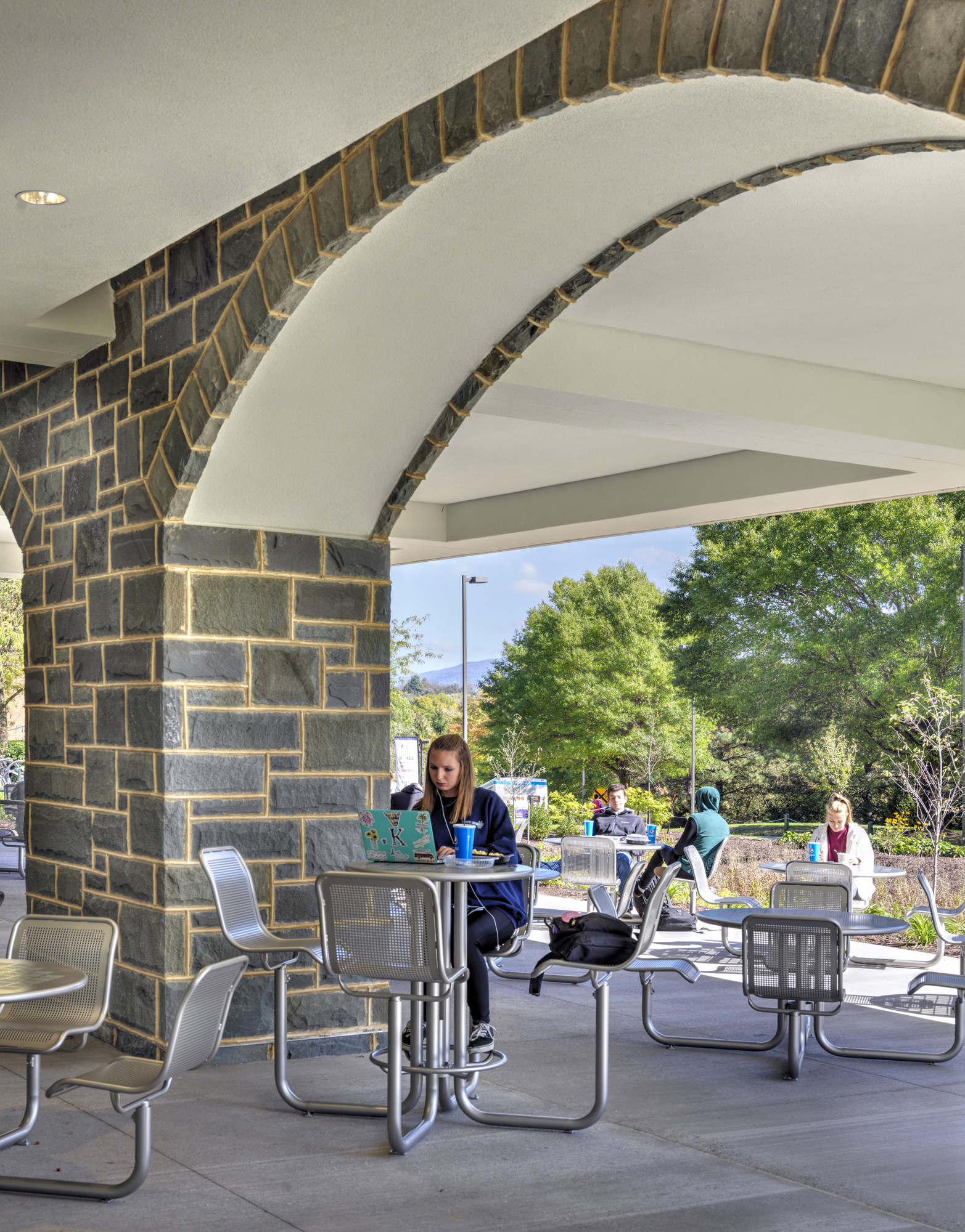 James Madison University - Dining Hall - Education Snapshots