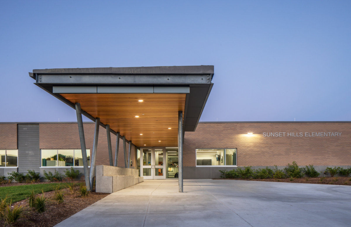 Sunset Hills Elementary - Education Snapshots