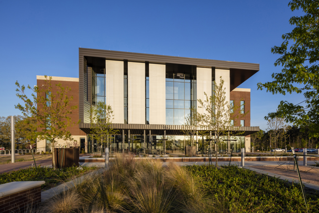 Texas A&M University Texarkana - Building for Academic Student Services ...