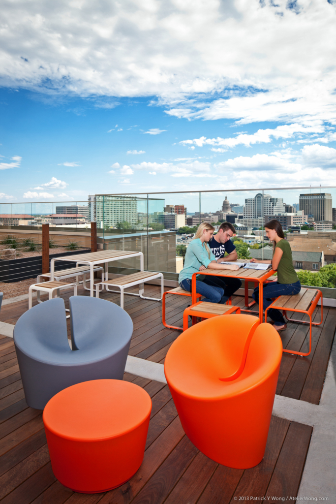 University of Texas - The Callaway House Austin - Education Snapshots