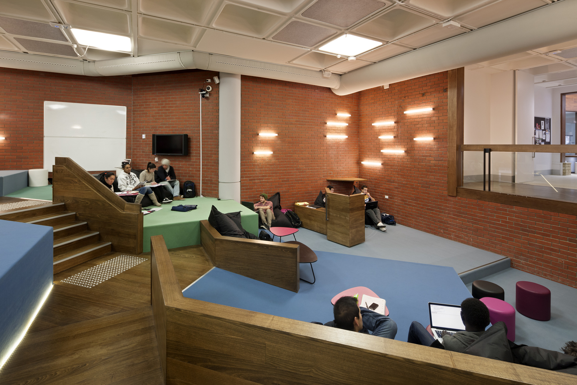 Victoria University Footscray - Nicholson Learning Commons - Education ...