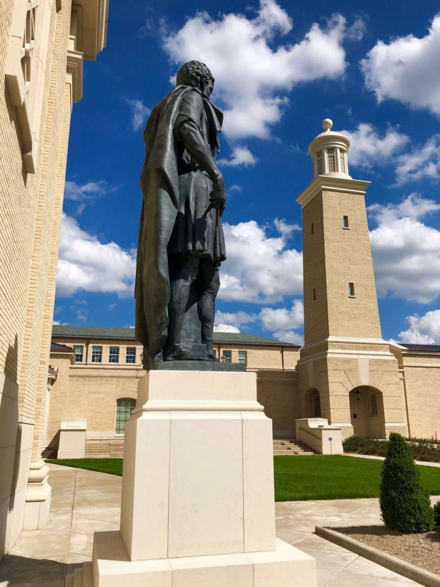 University of Notre Dame - Matthew and Joyce Walsh Family Hall of ...