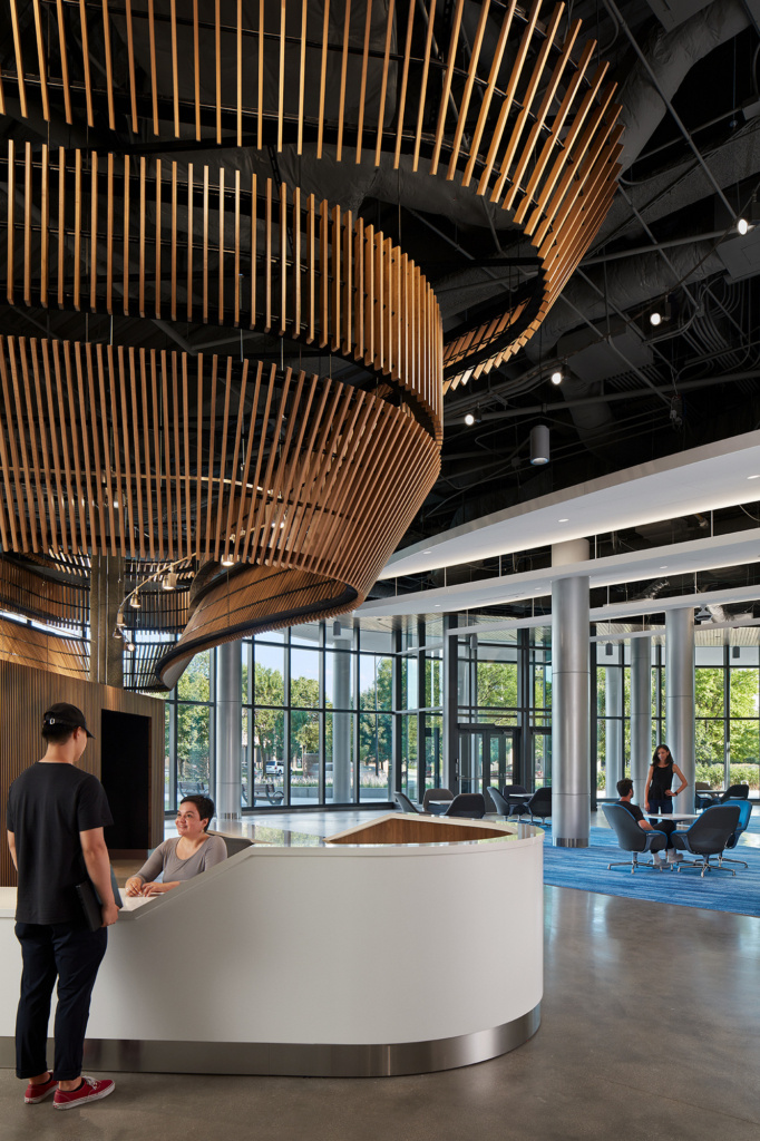 University of Illinois at Chicago - Academic and Residential Complex ...