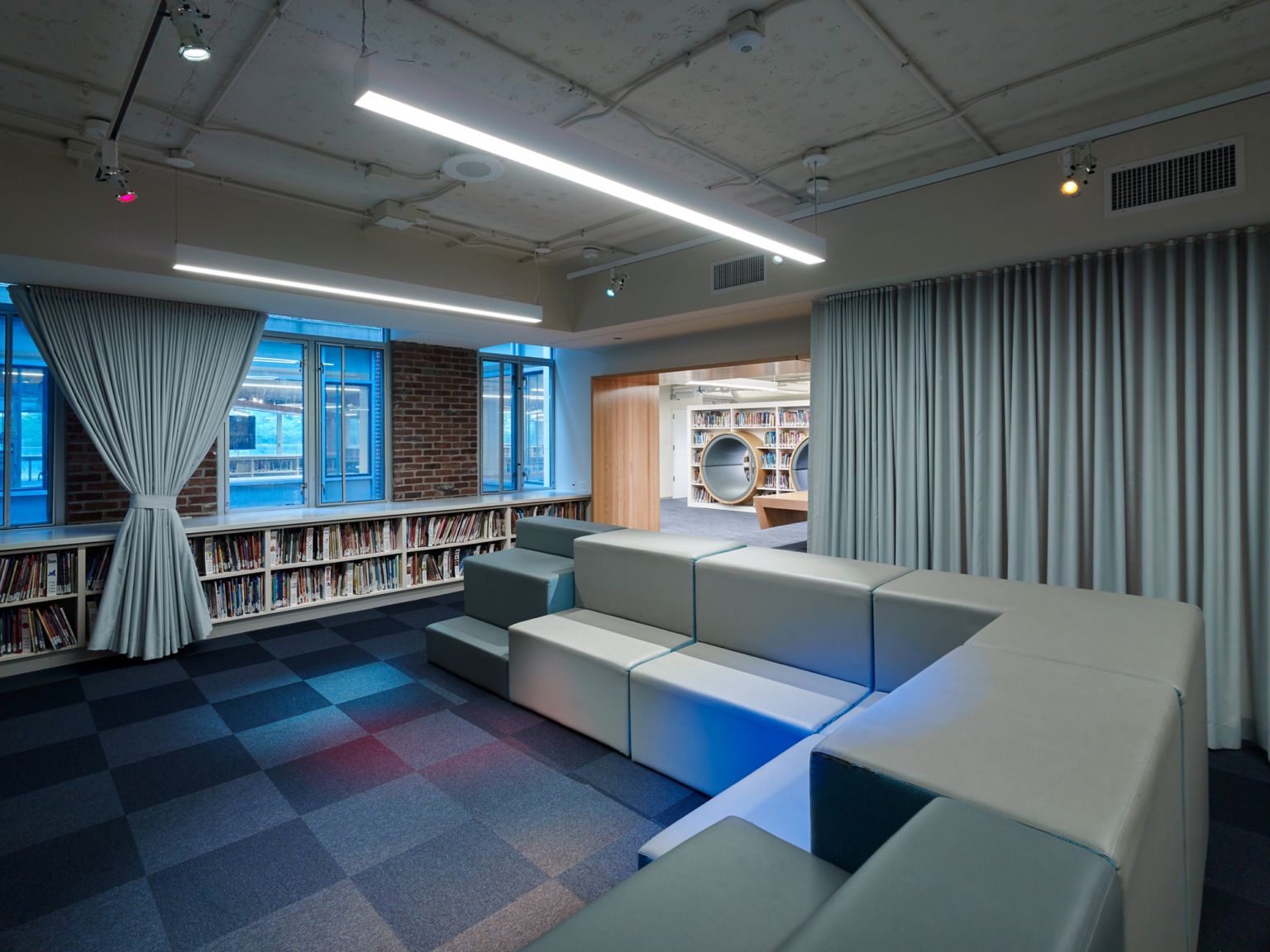 Francis W. Parker School Kovler Family Library - Education Snapshots