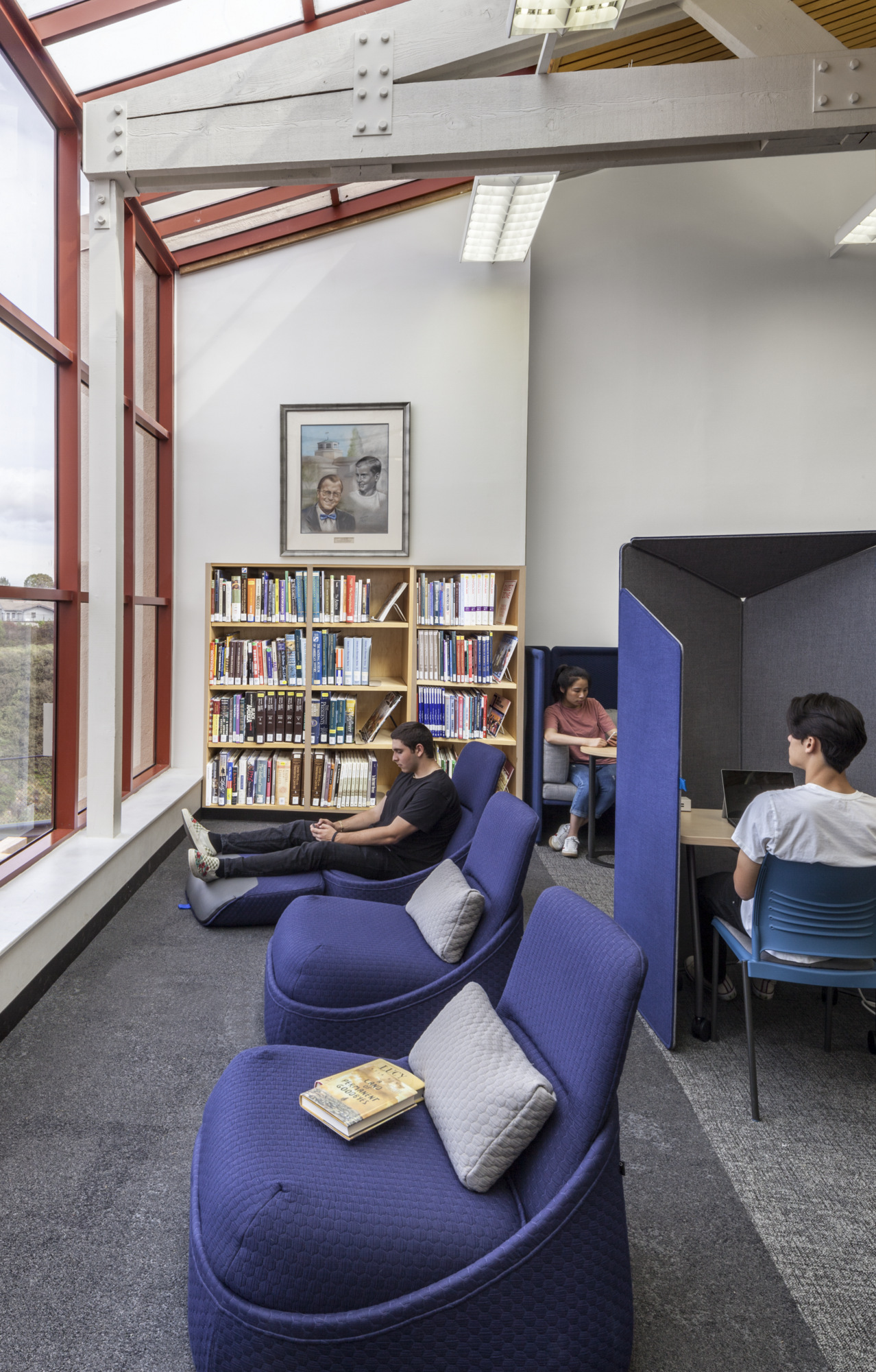 Chadwick School - Donald J. Leavenworth Library - Education Snapshots