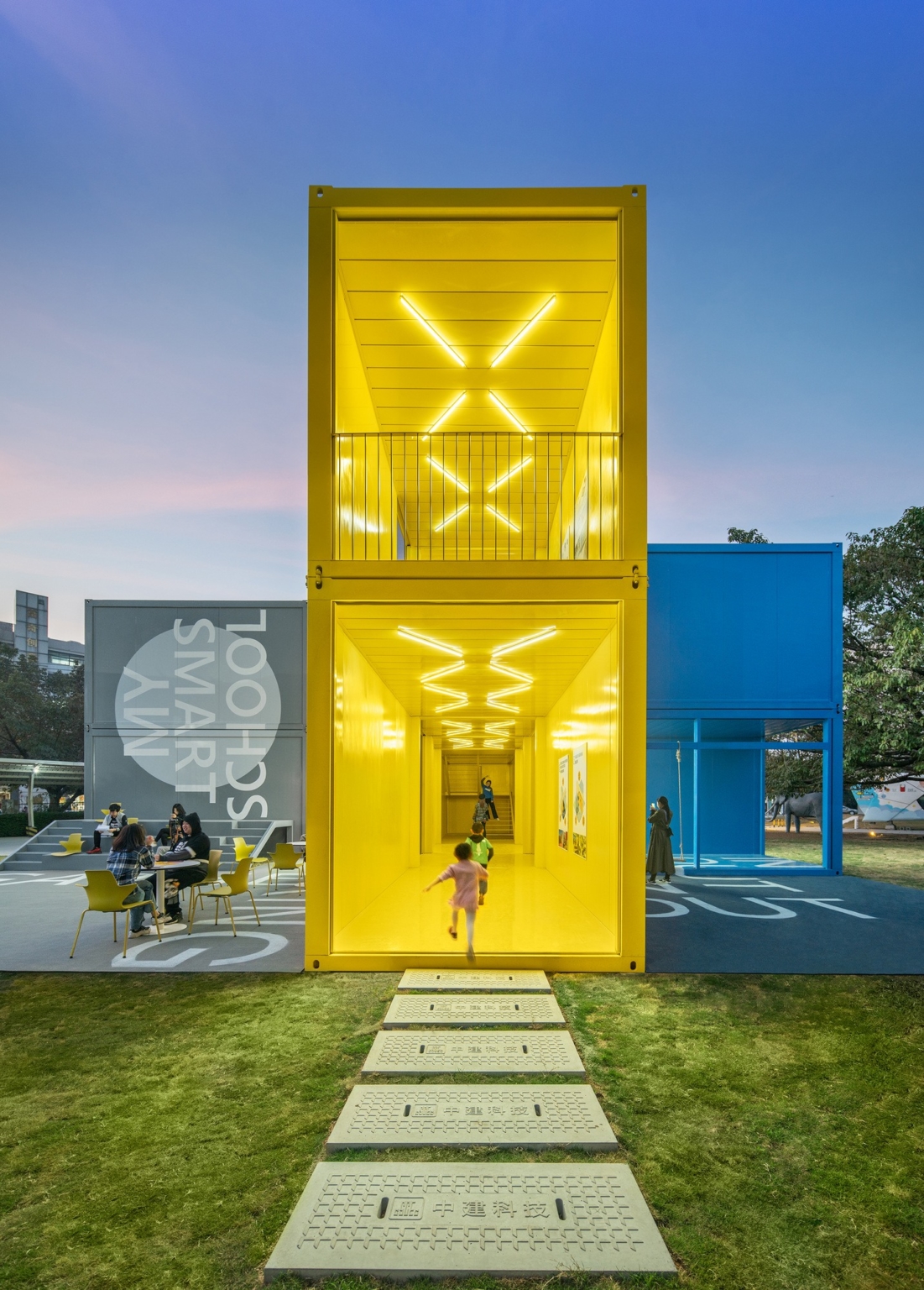 Pop-up Campus – Infinity 6 - Education Snapshots