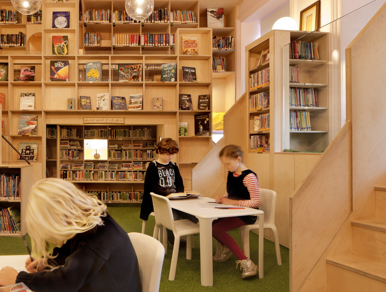 The Children's Library at the Guille-Allès Library - Education Snapshots