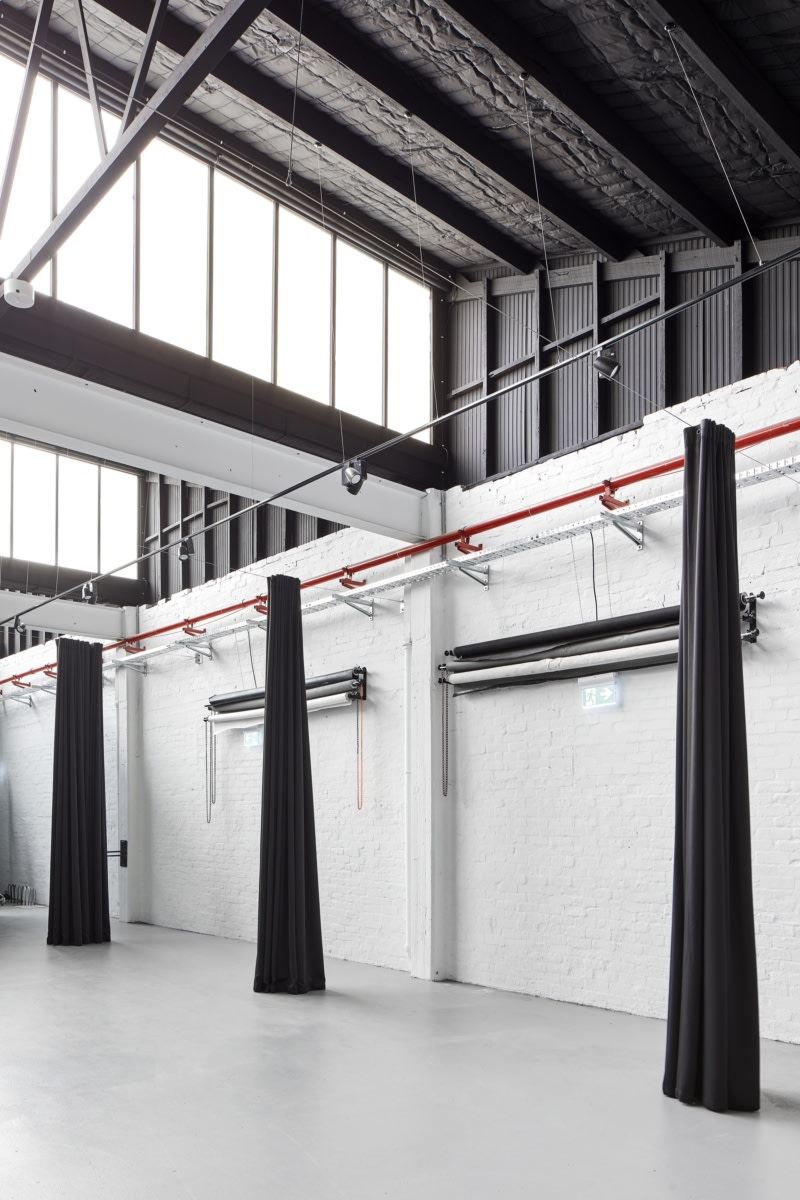 Photography Studies College in South Melbourne - Education Snapshots