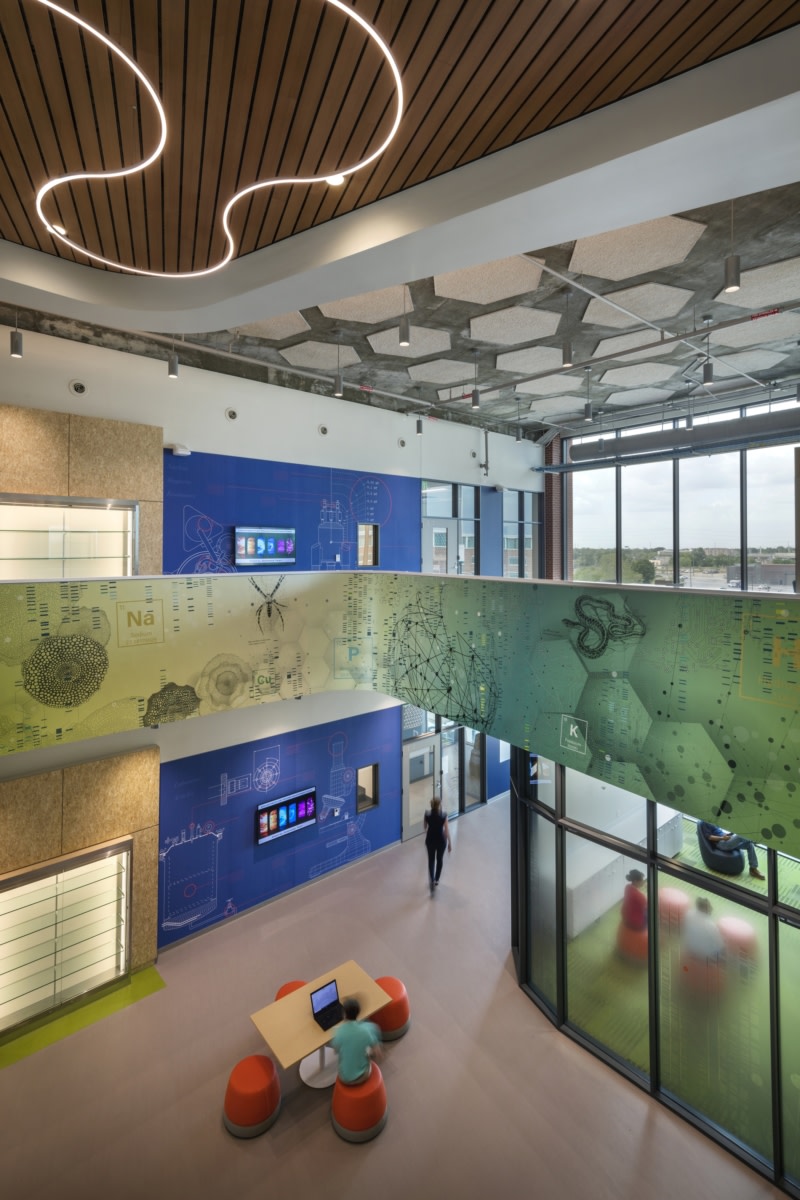 University of Houston-Downtown - Sciences and Technology Building ...