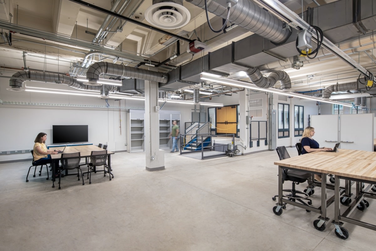 University of Texas at Austin - Anna Hiss Robotics Laboratory ...