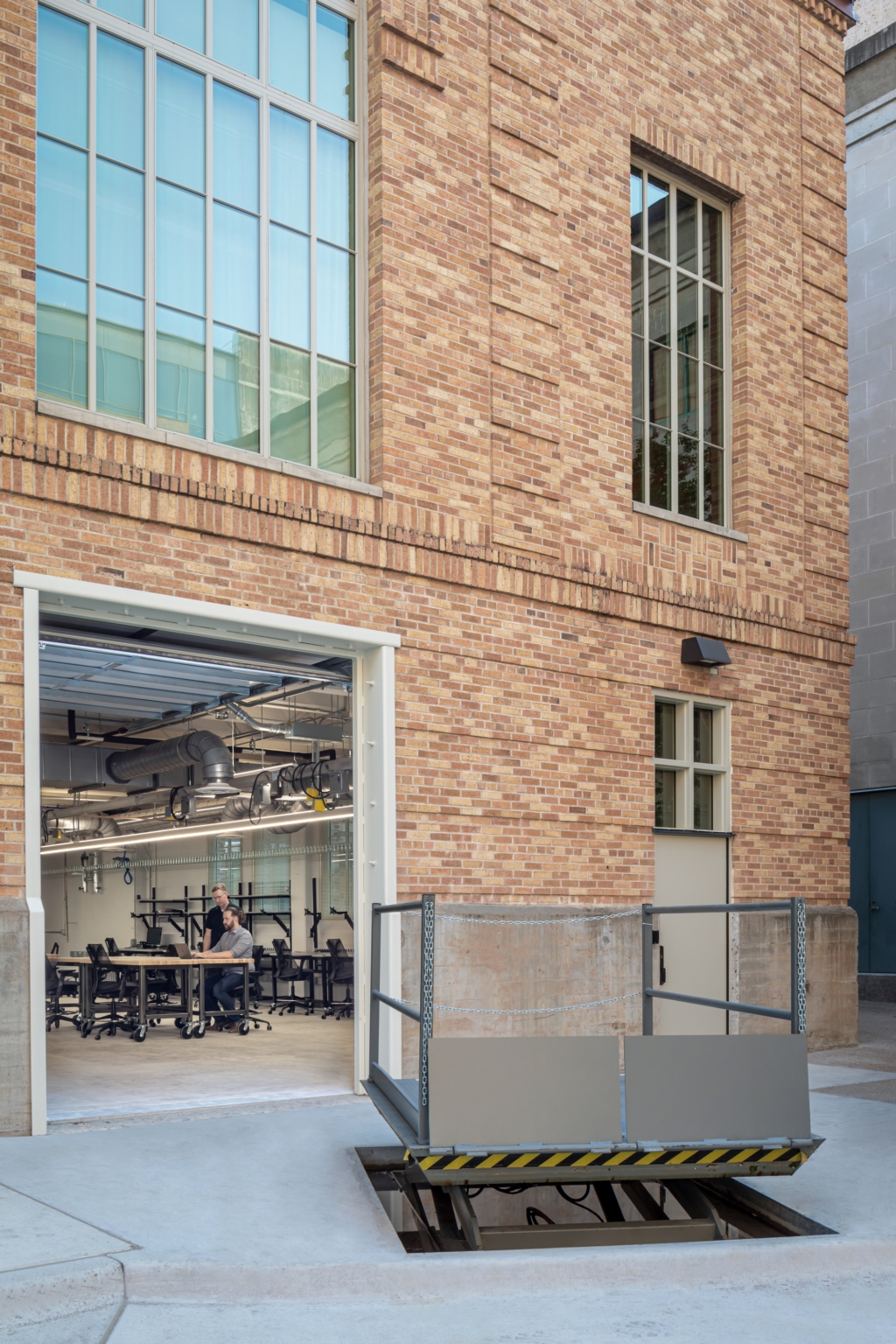 University of Texas at Austin - Anna Hiss Robotics Laboratory ...