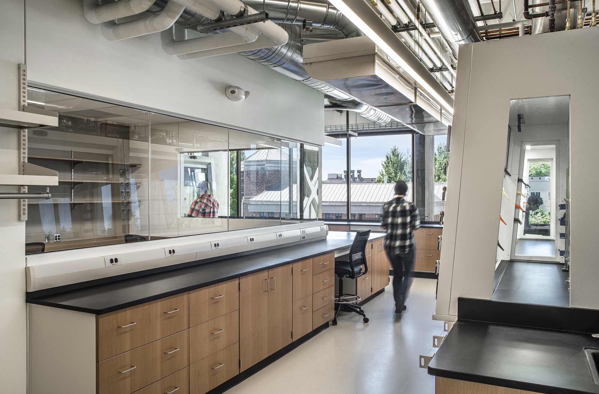 University of Oregon - Klamath Hall Synthetic Chemistry and Guillemin ...