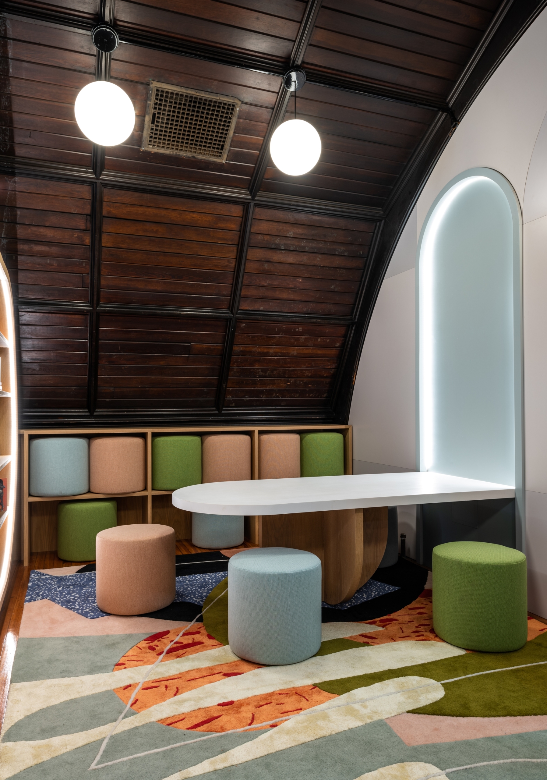 Children's Library at Concourse House - Education Snapshots