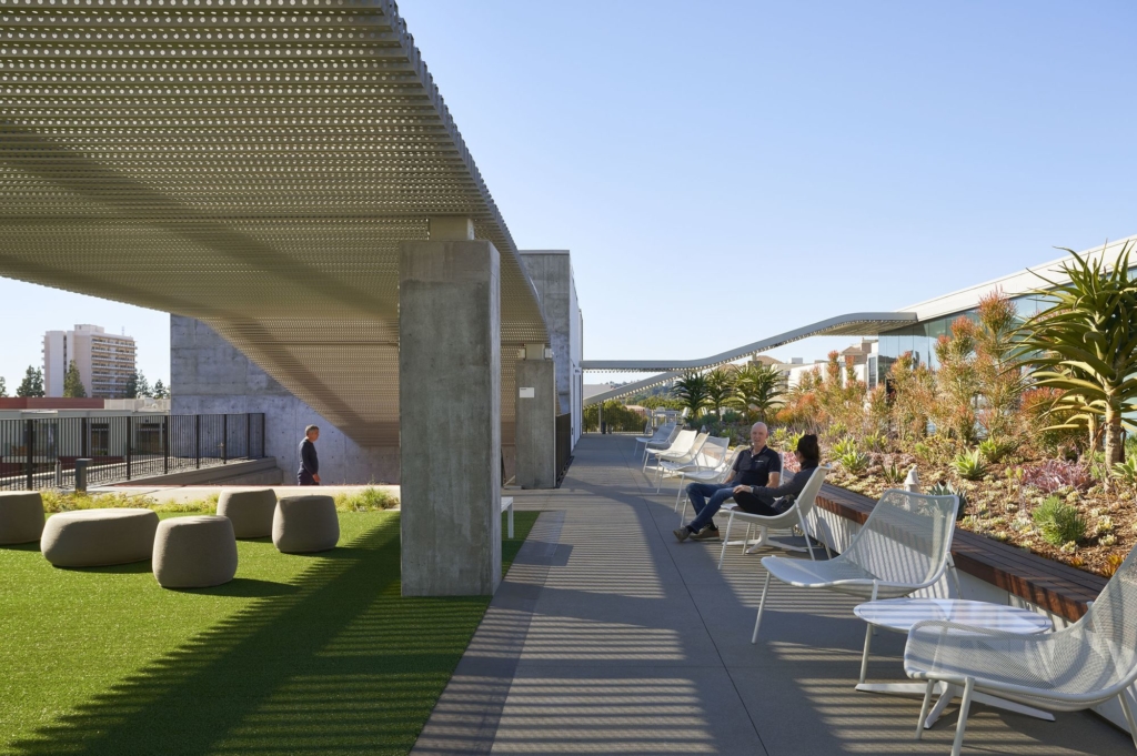 Kaiser Permanente Bernard J. Tyson School of Medicine - Education Snapshots