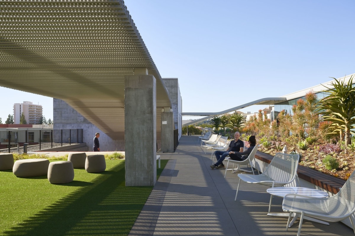 Kaiser Permanente Bernard J. Tyson School of Medicine - Education Snapshots