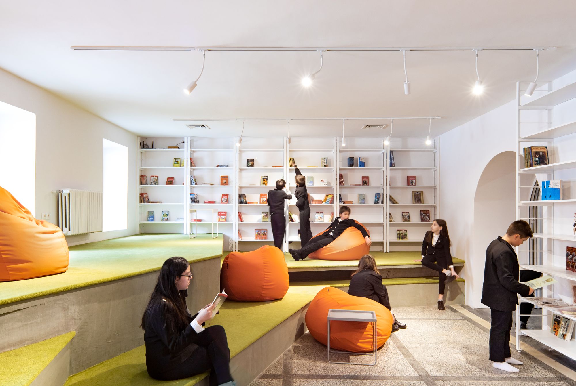 Joan Exarch Bulgarski Secondary School - STEM Center - Education Snapshots