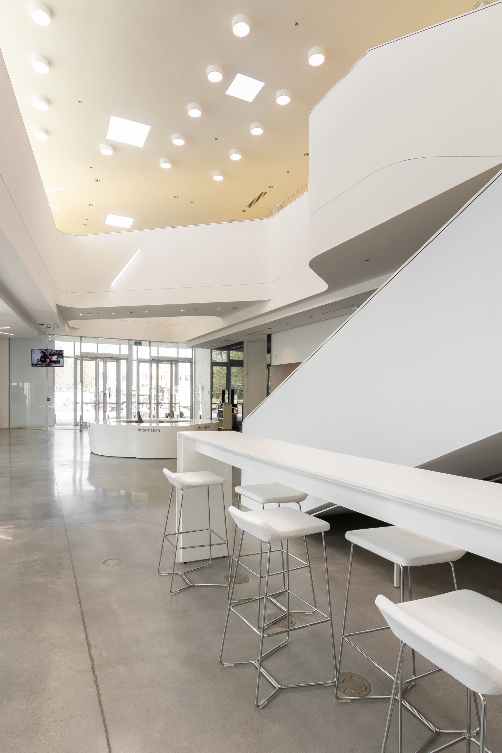 Pierrefonds Public Library - Education Snapshots