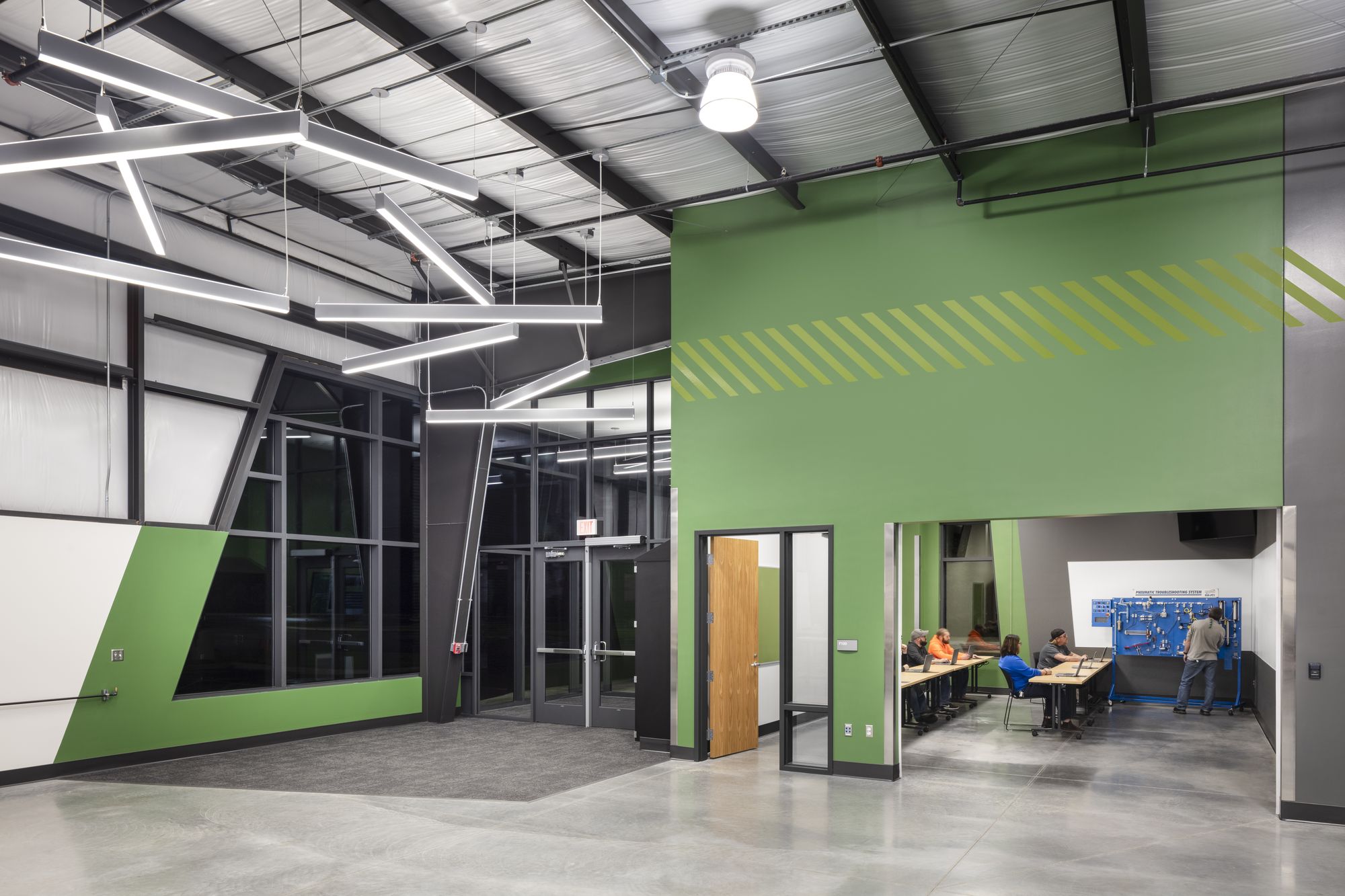 Ivy Tech Community College - Center for Advanced Manufacturing and ...