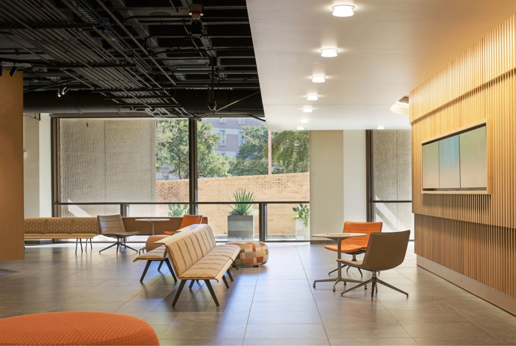 University of Texas at Austin Welcome Center - Education Snapshots