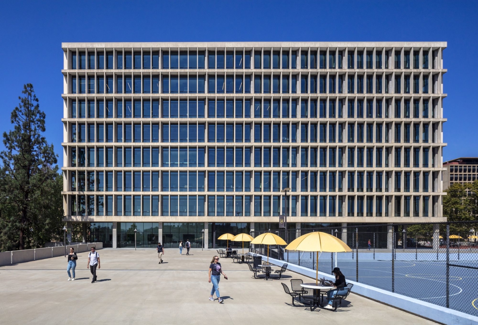 California State University, Los Angeles - Student Services Building ...