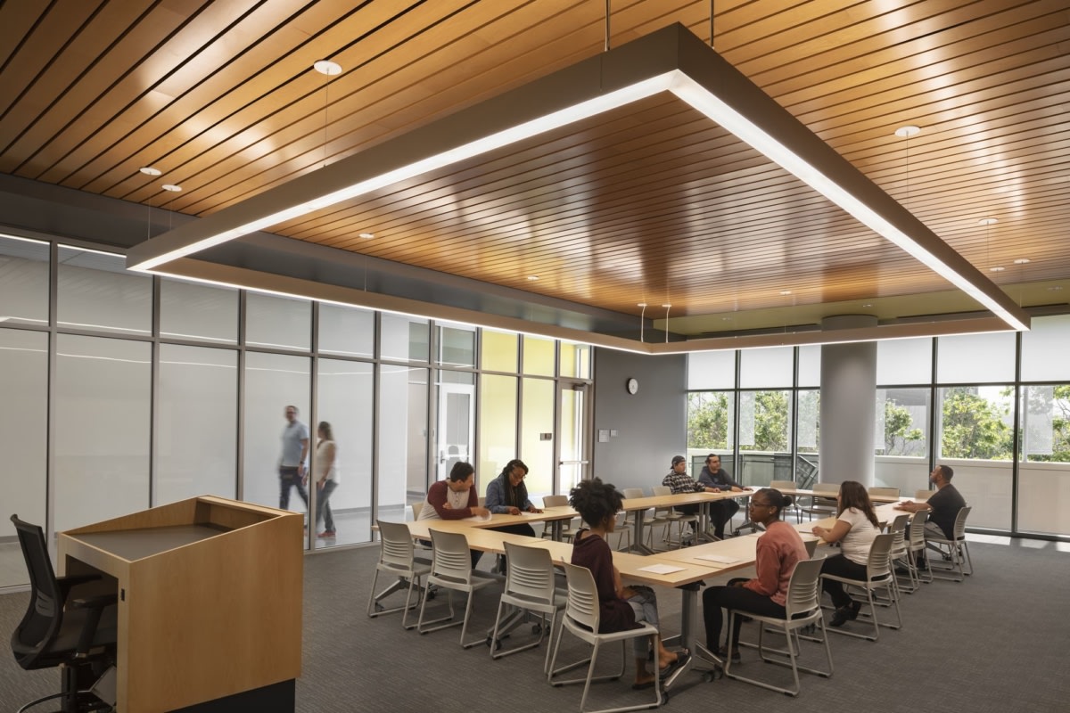 Los Angeles Harbor College Student Union - Education Snapshots