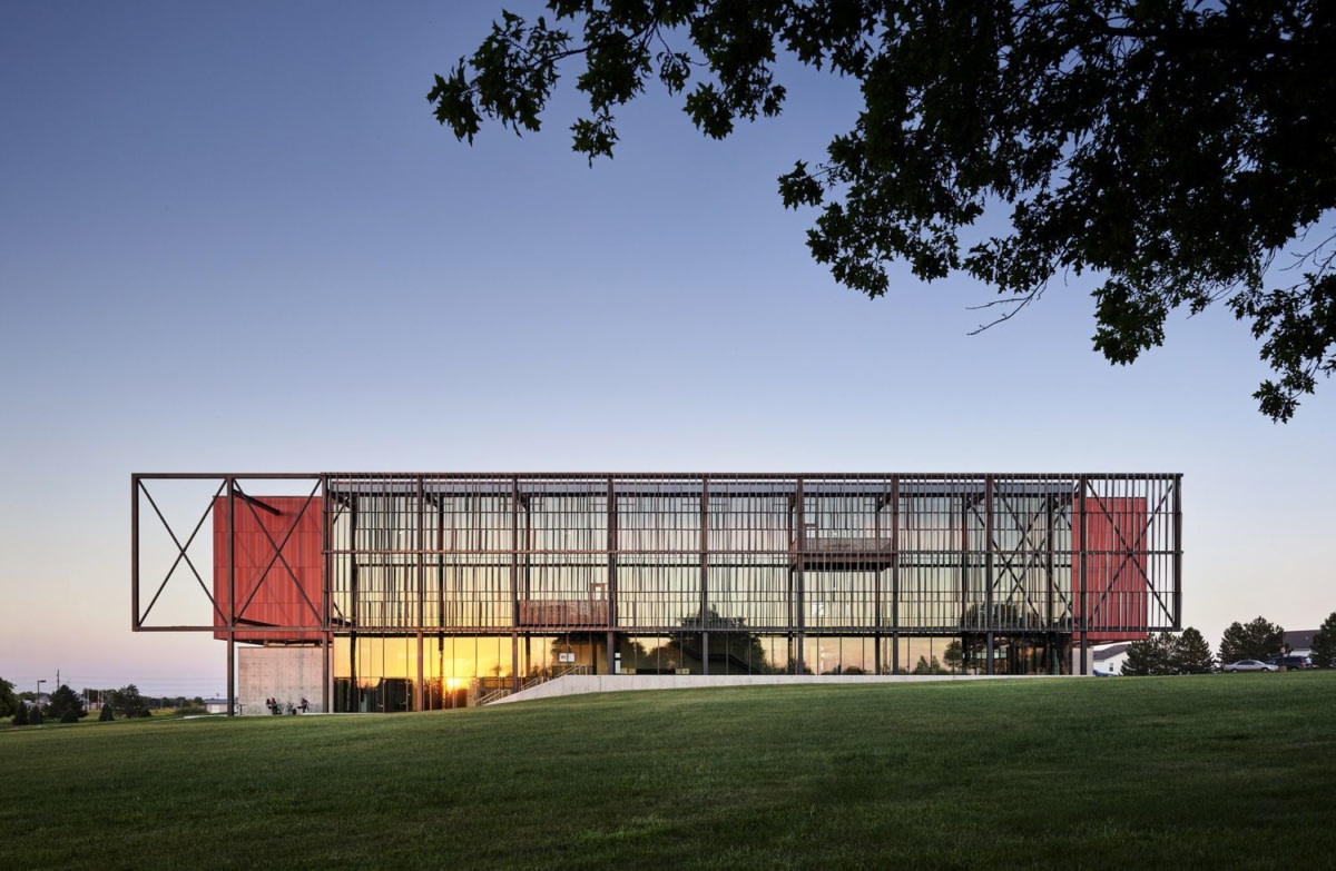 Southeast Community College - Academic Excellence Center - Education ...