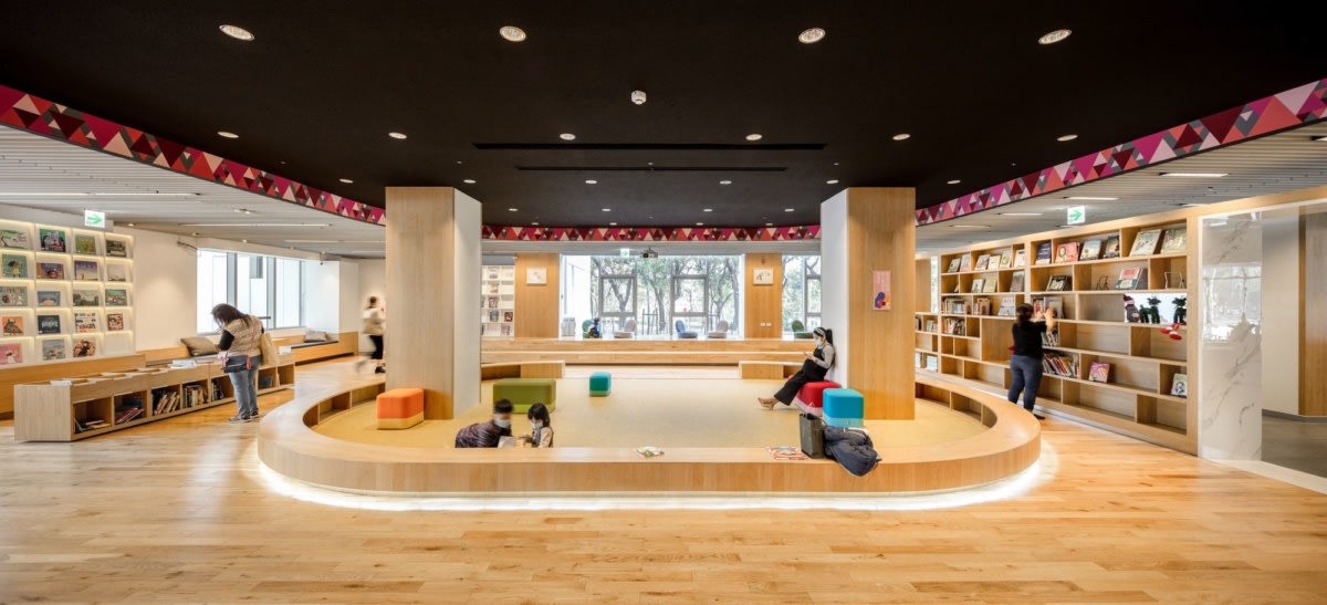 Pingtung Public Library - Education Snapshots