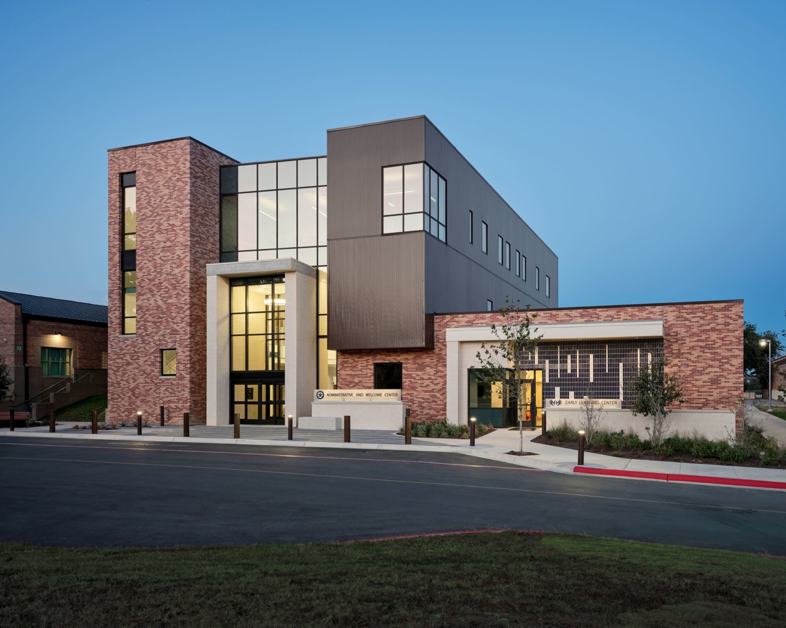 Texas School for the Deaf - Administration and Welcome Center and Early ...