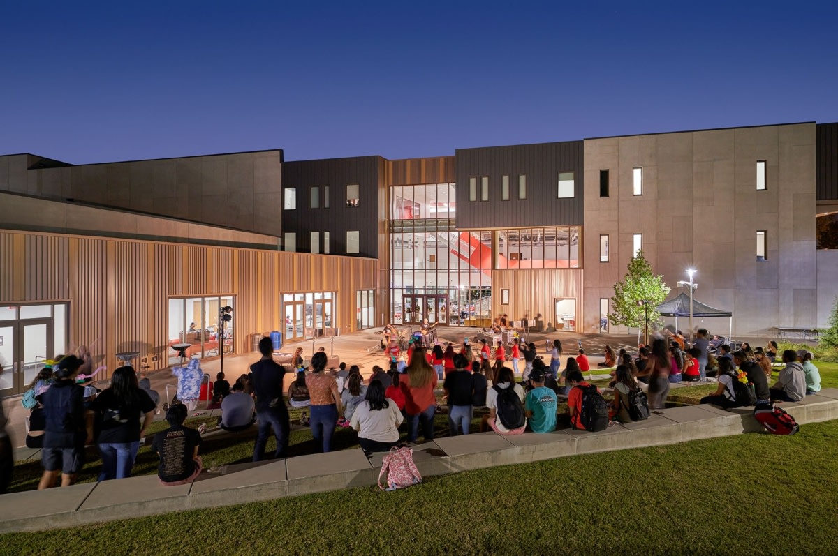 Fresno State University - Lynda and Stewart Resnick Student Union ...