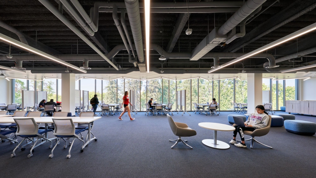 Fresno State University - Lynda and Stewart Resnick Student Union ...