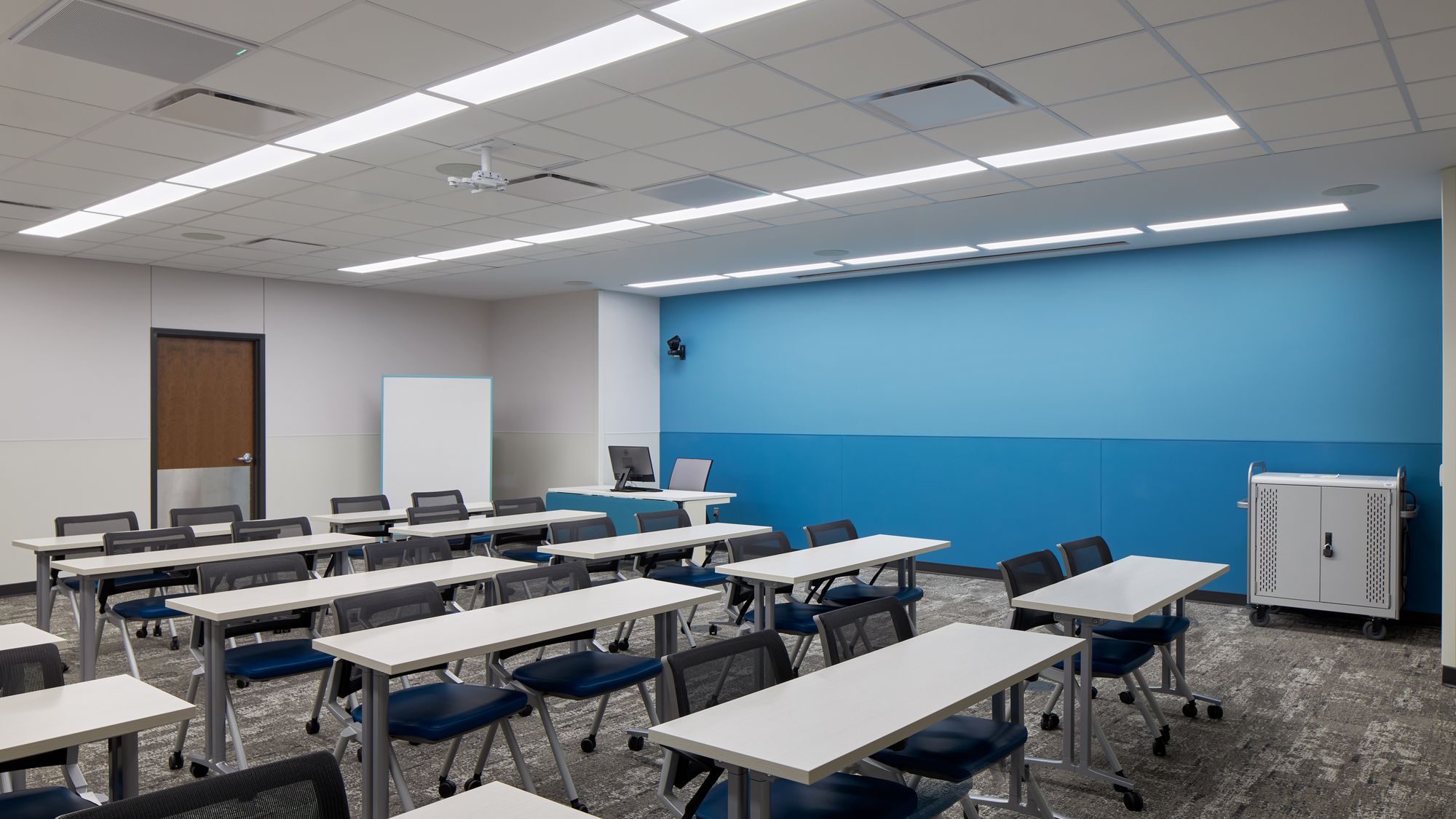 Metropolitan Community College - Digital Express - Education Snapshots