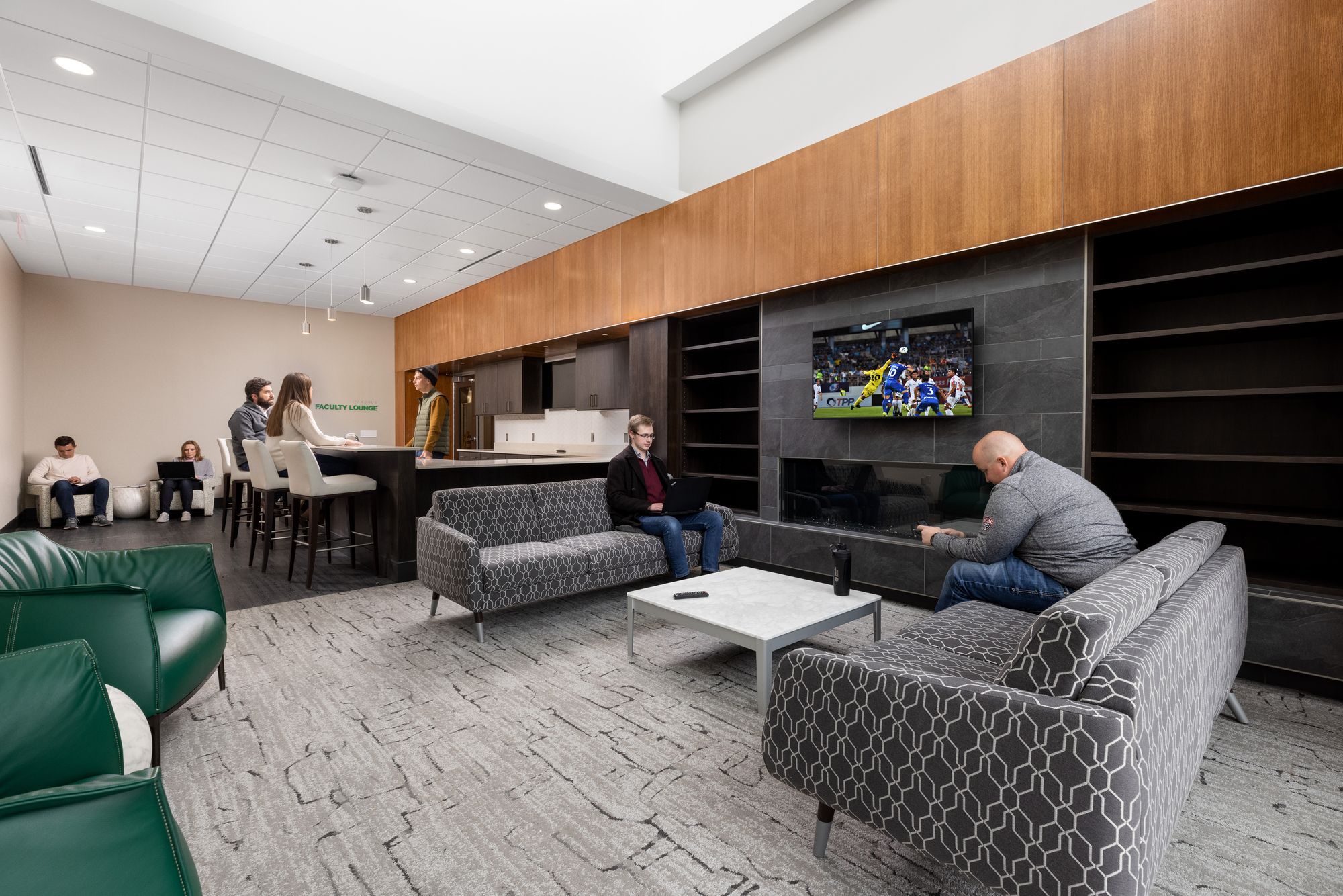 University of North Dakota - Nistler College of Business & Public Administration - Education ...