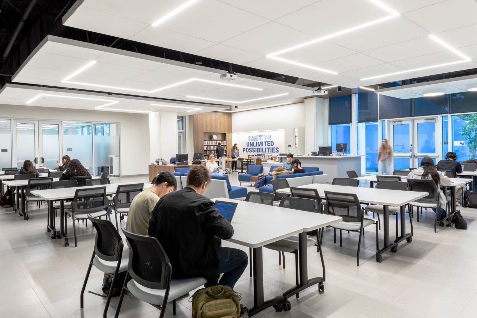 Los Alamitos High School STEM Building - Education Snapshots
