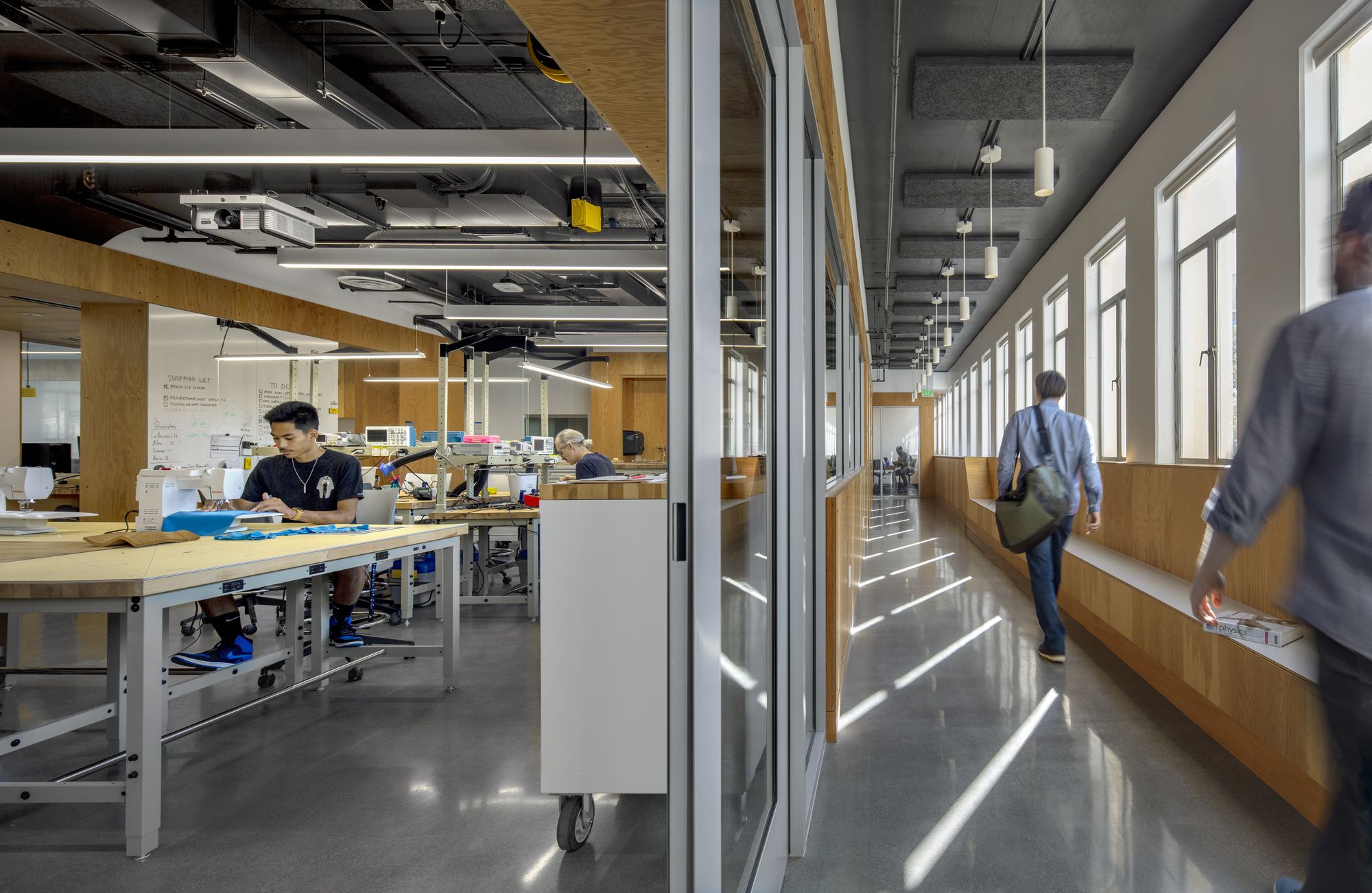 University of San Francisco - Harney Science Center Innovation Hive ...