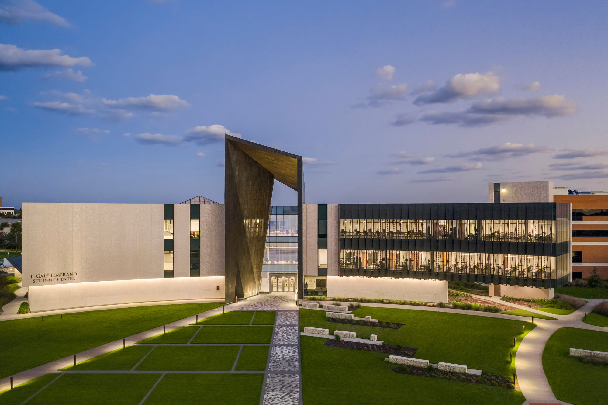 Daytona State College - L. Gale Lemerand Student Center - Education ...