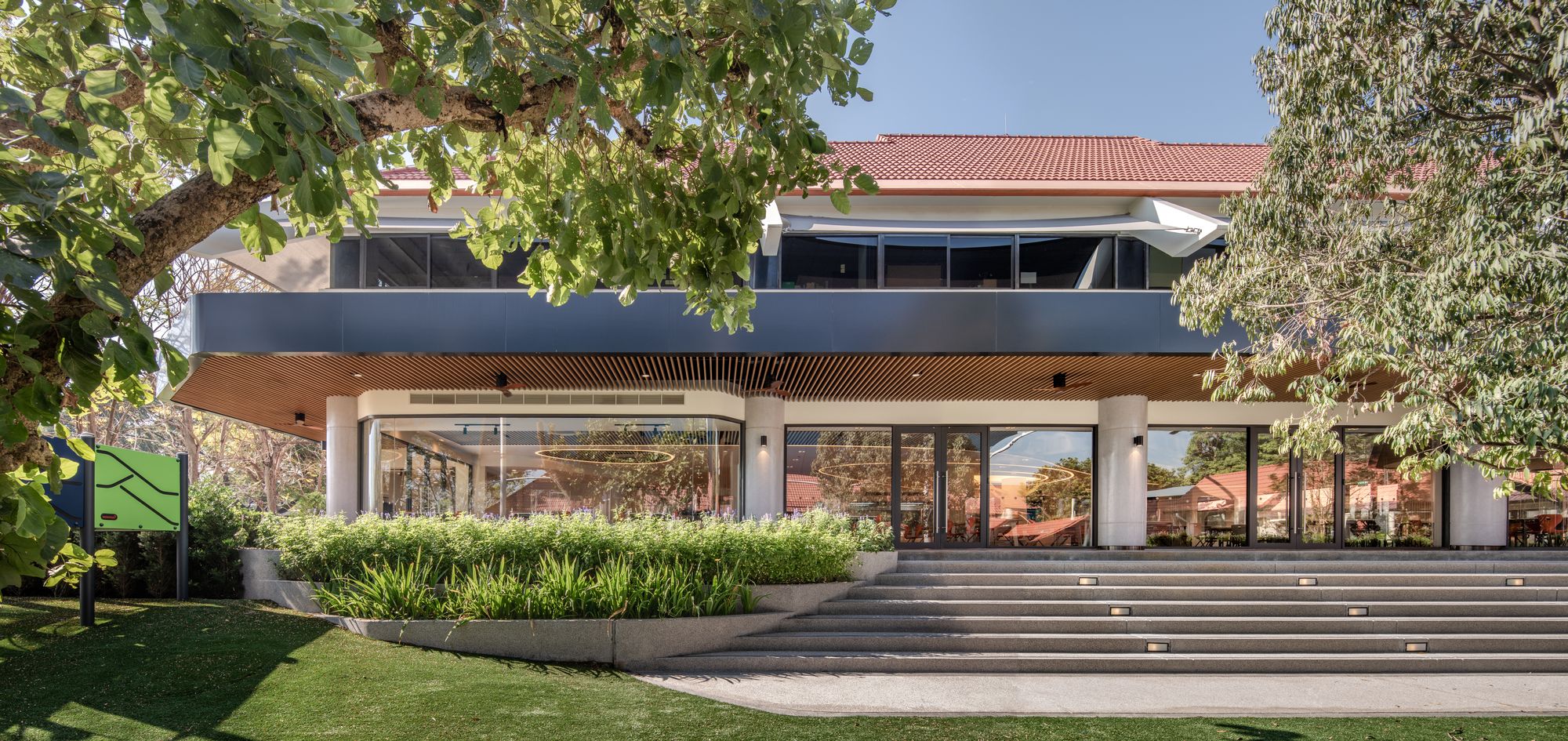 International School Bangkok (ISB) - Elementary School Cafeteria ...