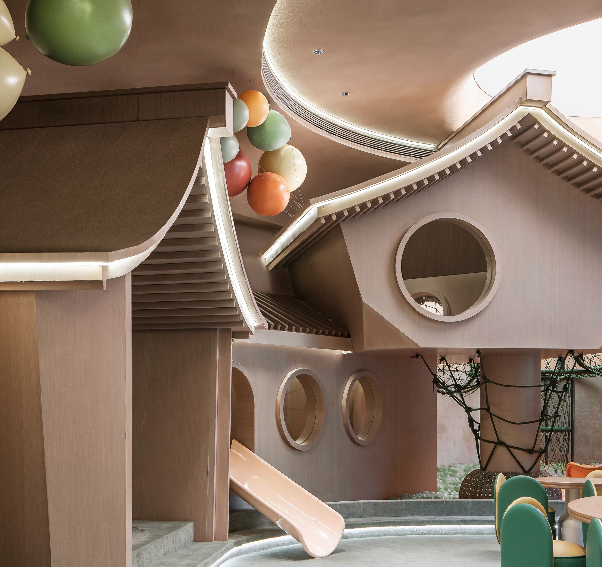 Flying House Tour - Education Snapshots