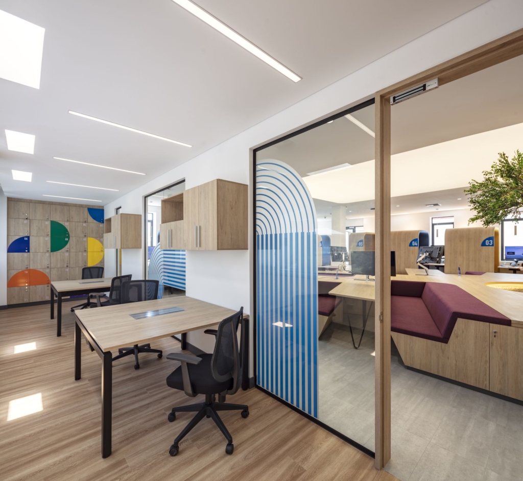 International University of Ecuador (UIDE) - Education Snapshots