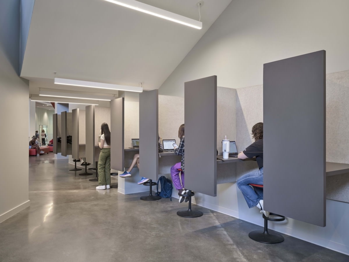 University of Cincinnati - Clifton Court Hall - Education Snapshots